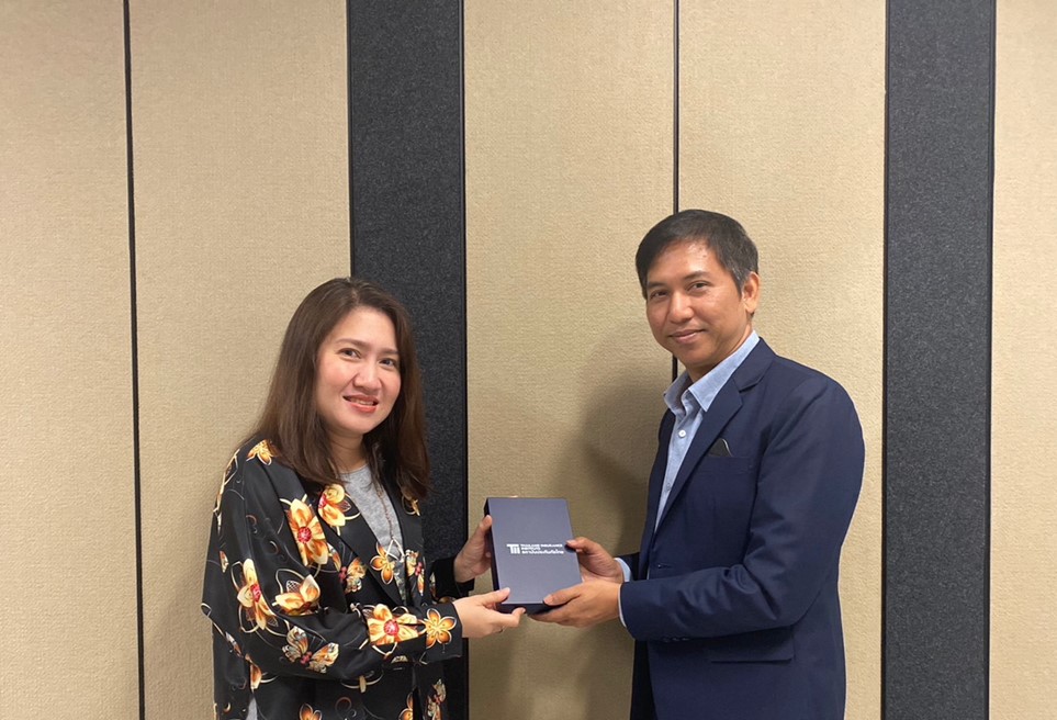 สถาบันประกันภัยไทยเข้าสวัสดีปีใหม่ Ayudhya Capital Auto Lease PCL ...